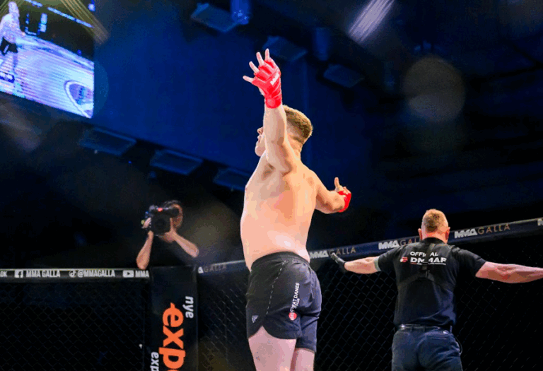 Dyrup træner med ‘nogle af de bedste i verden’: Udvikler mig helt sindssygt - Fighting.dk